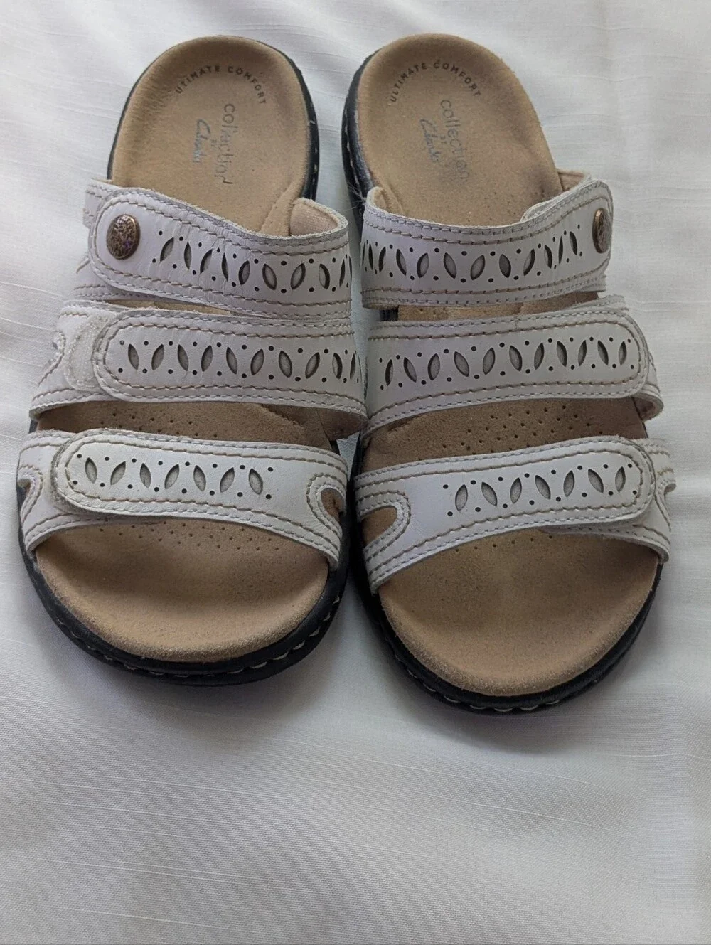 Clarks | Shoes | Clarks Collection Ultimate Comfort White Sandals Sz 7 ...